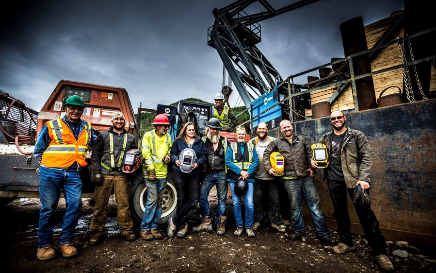 ITW Welding Singapore | Mining Gold with Miller Diesel Engine Welding ...