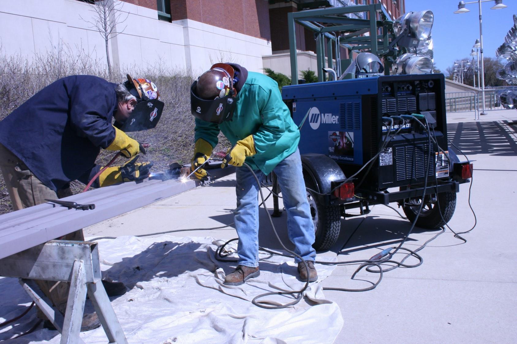 ITW Welding Singapore | Reduce Operating Costs with Dual-Operator ...